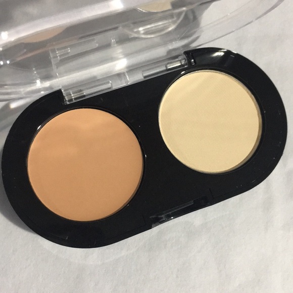 Bobbi Brown | Makeup | Bobbi Brown Concealer And Pale Yellow Powder ...